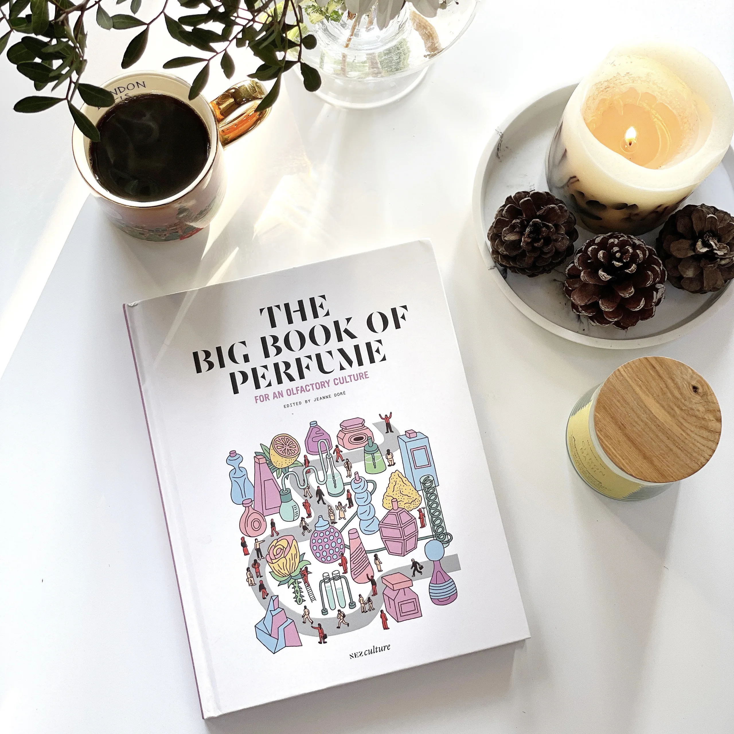 The Big Book of Perfume : Book Review - LBJ